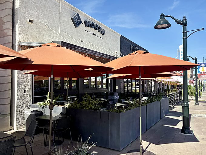 Clean lines and modern design prove that sometimes less really is more, especially with sandwich perfection.