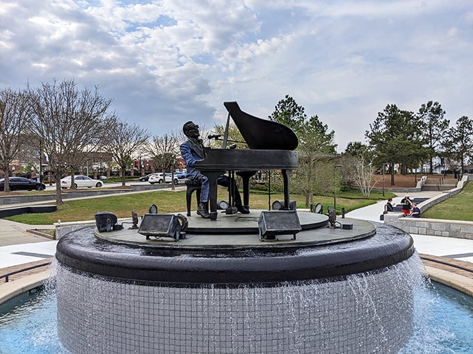 Ray Charles at the piano &ndash; a tribute fountain celebrating Albany's musical heritage without the big-city price tag.
