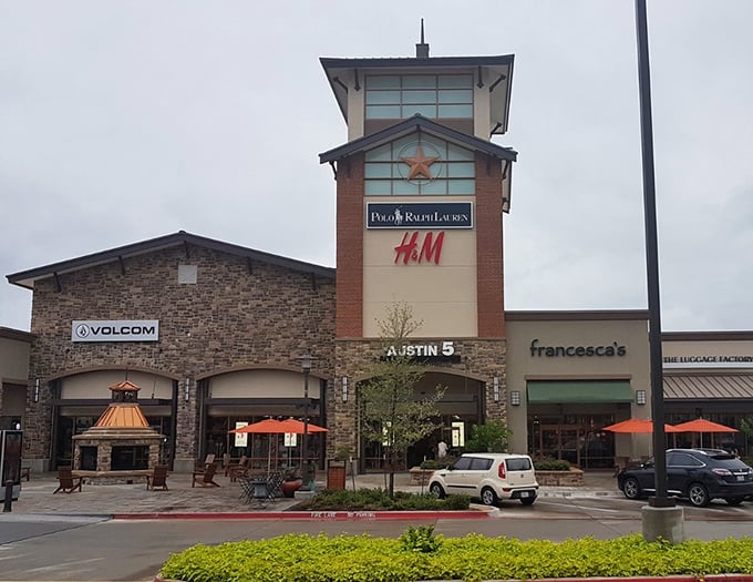Those covered walkways with natural lighting create the perfect atmosphere for leisurely deal hunting.