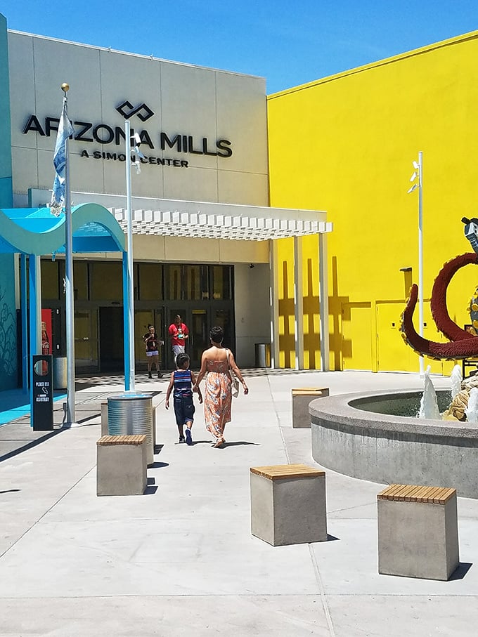 The iconic entrance to Arizona Mills promises climate-controlled shopping bliss. Arizona summers, you've met your match!