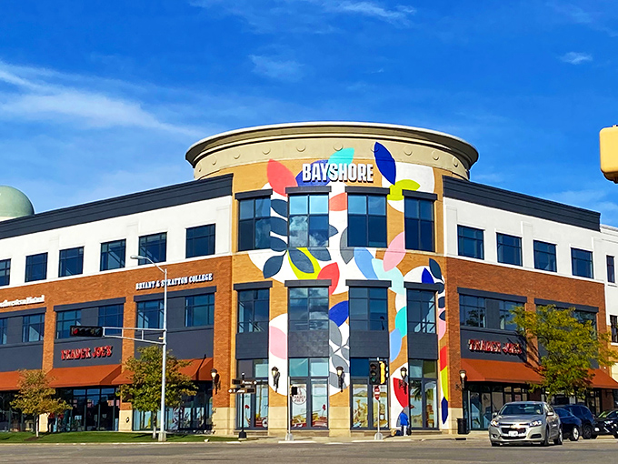 Modern design meets shopping paradise. Those vibrant patterns make Bayshore stand out like a peacock at a pigeon convention.