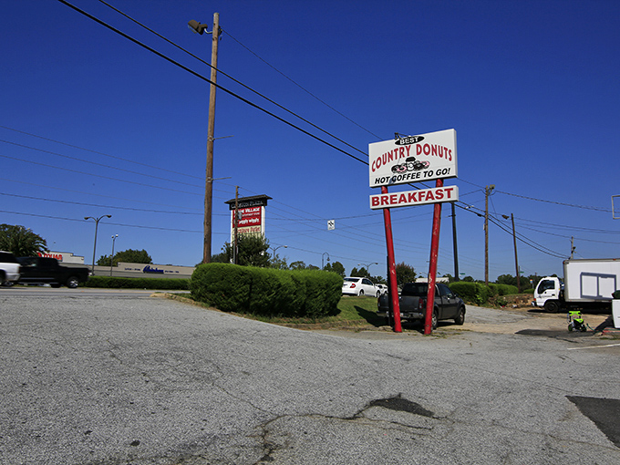 That red and blue trim whispers "classic American comfort food" louder than any billboard.