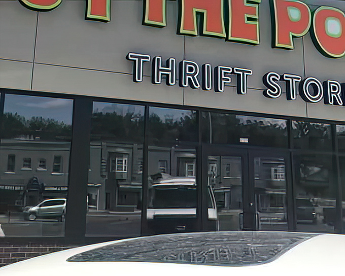 The storefront might be simple, but inside those doors lies a revolutionary concept: thrifting by weight, not by item!