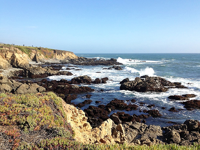 Those hills look like Mother Nature's own amphitheater, with the ocean providing endless entertainment.
