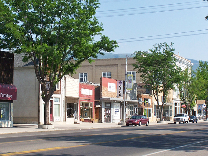 Main Street in Ephraim combines old-world charm with new-world affordability &ndash; like finding vintage treasures at yard sale prices.