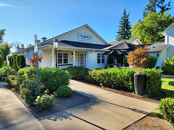 Surrounded by gardens and good vibes, this place proves that beautiful settings make every bite taste better.