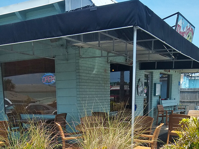 When string lights meet ocean breezes, you know you've found that perfect coastal dining sweet spot.