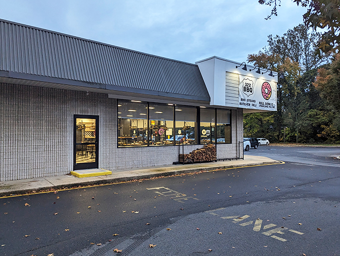 The woodpile outside hints at smoky flavors, but inside it's all about sweet, fluffy donut perfection.