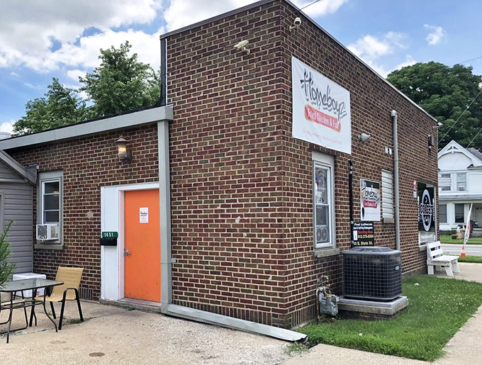 "Everybody Loves Homeboyz" isn't just a slogan - it's a scientific fact proven by their perfectly golden, crispy chicken.