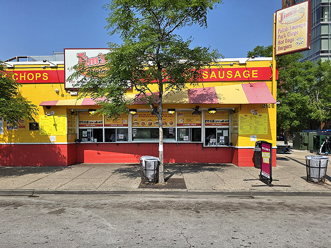 When you see that golden glow, you know you've found the place where Polish sausage dreams come true.