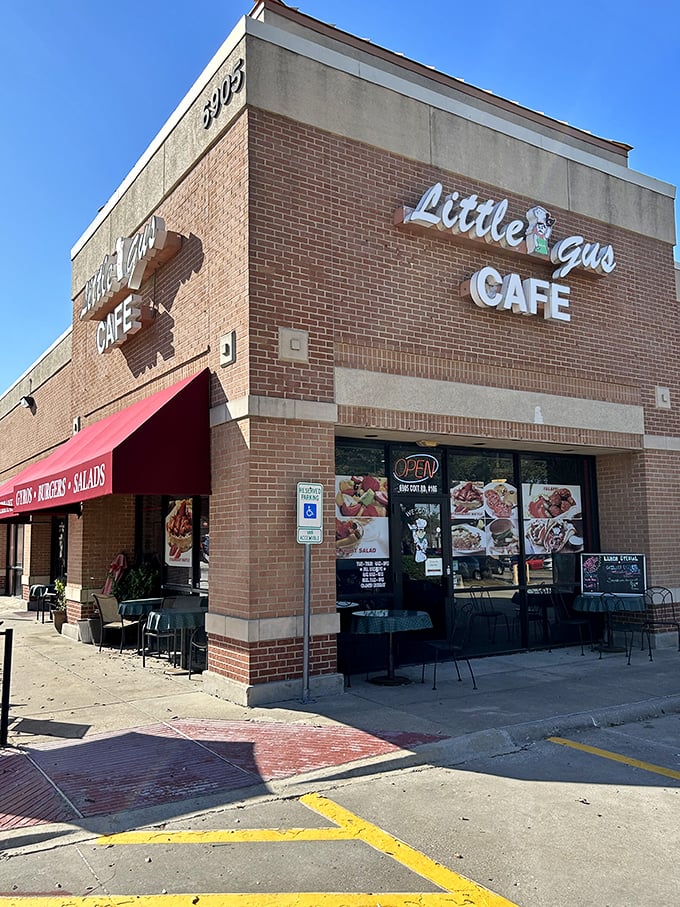 That outdoor seating area practically begs you to linger over coffee and conversation.