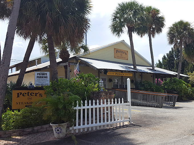 White picket fences and palm trees create the perfect Florida steakhouse vibe you never knew existed.