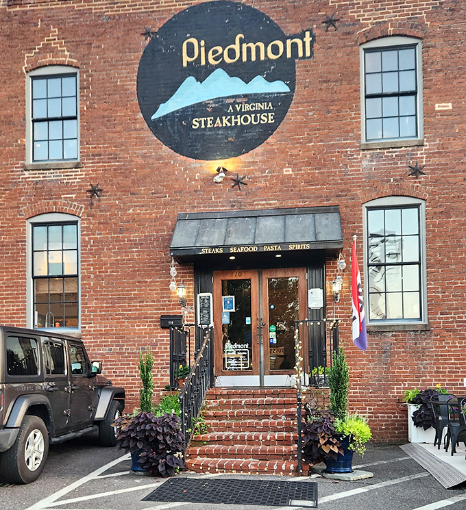 Brick, charm, and a blue mountain calling your name. This Culpeper gem turns Virginia beef into edible art.