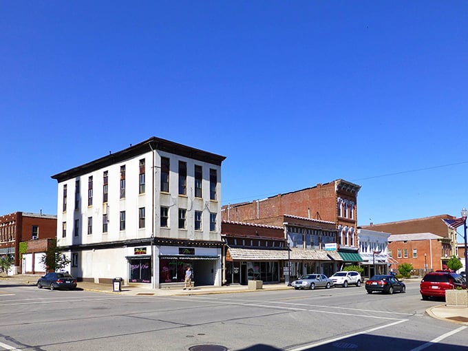 Brick-paved streets lead through Quincy's charming business district, where your dollar stretches like taffy at a county fair.