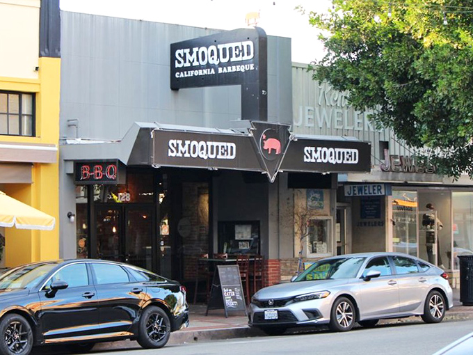 Clean lines and contemporary style prove that great BBQ doesn't need to look like a honky-tonk saloon.