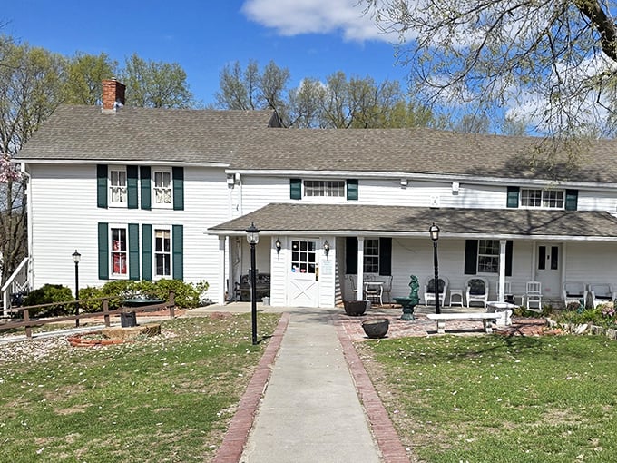 Country charm in the city limits. This historic farmhouse serves pan-fried chicken that's worth every minute of the scenic drive.