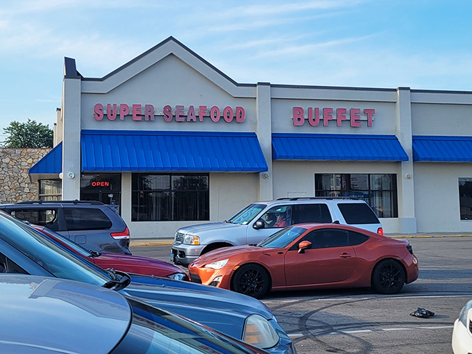 Sometimes you find the sea in the most unexpected places, complete with nautical charm.