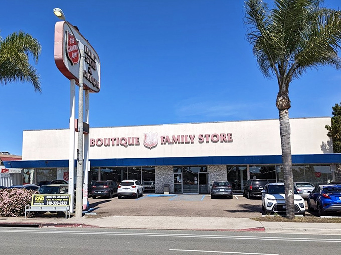 Palm trees and thrift stores - only in California can you hunt for vintage finds in paradise.