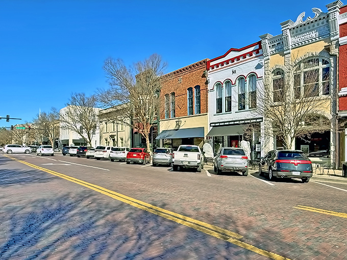 Downtown Thomasville looks like it was plucked from a movie set &ndash; except the friendly faces you'll meet are 100% authentic.