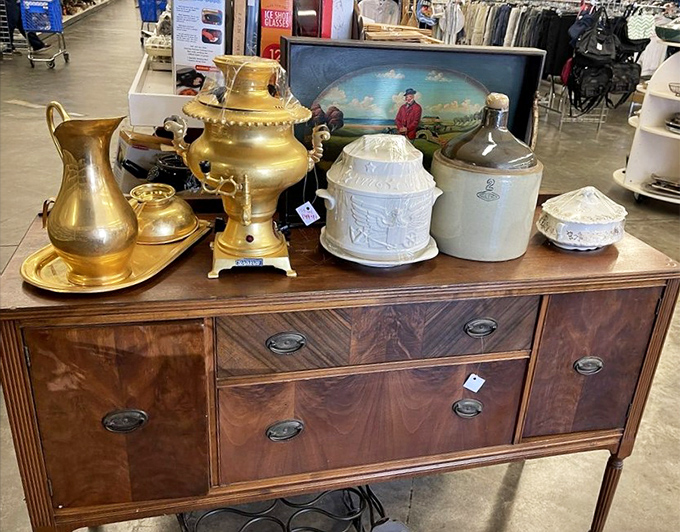 Vintage vessels that once graced grandmother's tables now seek new homes for Sunday dinners.