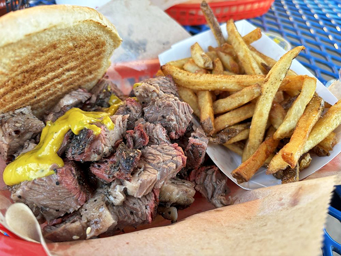 The burnt ends sandwich doesn't just flirt with perfection – it's in a committed relationship with your taste buds.