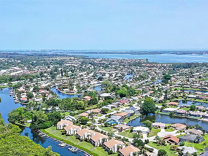Neighborhoods nestled between water and sky &ndash; Cortez's residential areas offer that quintessential Florida indoor-outdoor lifestyle.