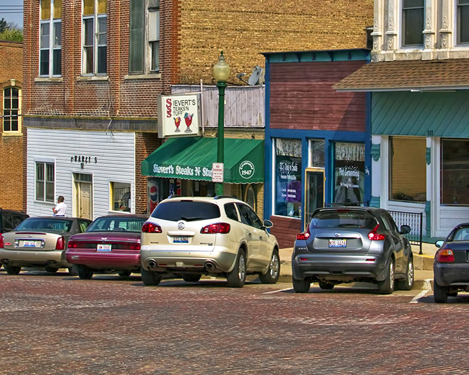 Svert's Steaks & Seafood beckons hungry visitors with its emerald awning &ndash; a culinary lighthouse on a sea of brick pavement.