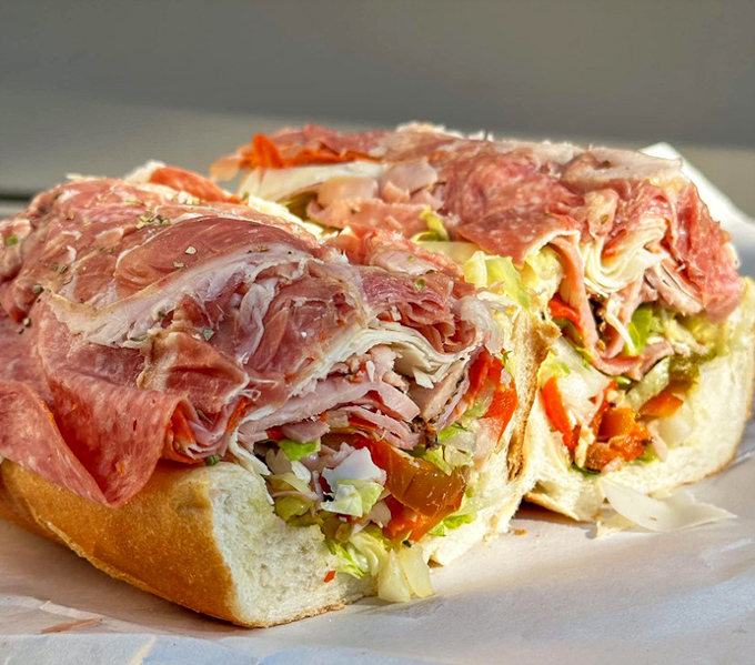 When Italian cold cuts meet fresh vegetables, magic happens between two slices of heaven.