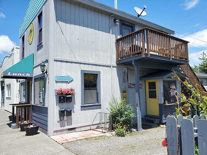 Lety's Kitchen & Coffee brings morning magic to downtown, proving small towns know their way around a coffee cup.