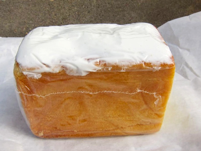 This pound cake isn't just dessert&mdash;it's an architectural marvel of butter and sugar that's become Philadelphia's unofficial ambassador of goodwill.