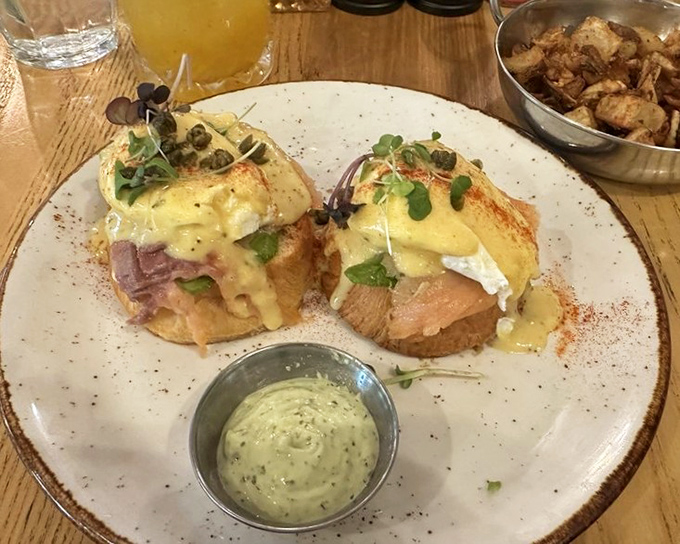 These eggs Benedict look like they're auditioning for a food magazine cover&mdash;and that hollandaise is definitely getting a callback.