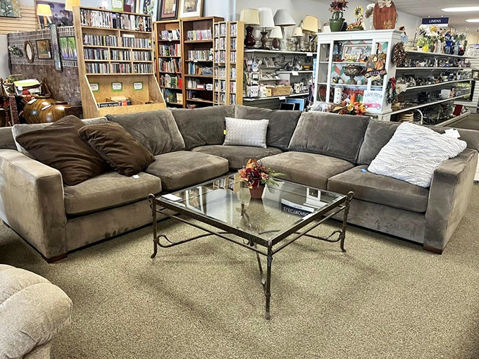 The sectional sofa that got away from a fancy downtown loft. With those clean lines and plush cushions, someone's living room is about to get upgraded.