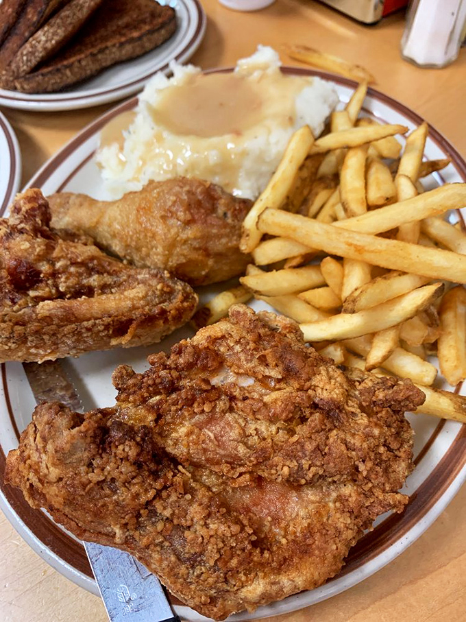 Southern fried chicken that would make your grandmother nod in approval, paired with mashed potatoes drowning in gravy &ndash; comfort food nirvana.