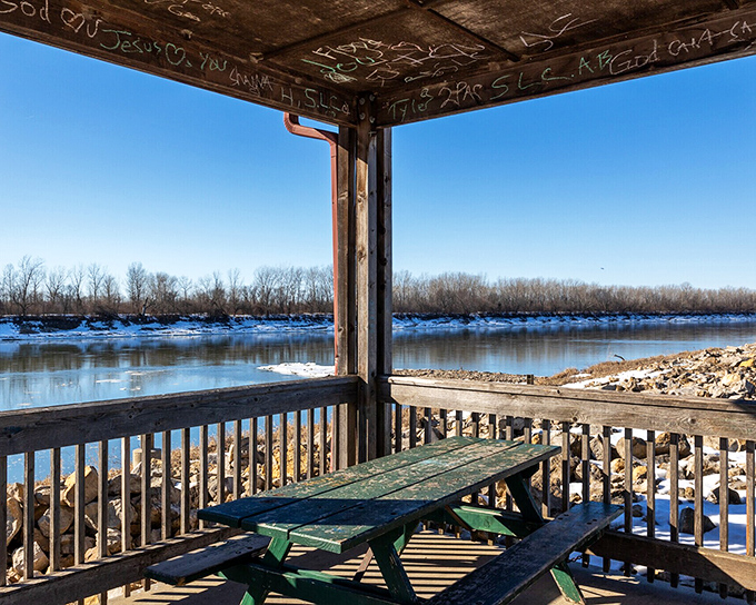 This riverside gazebo offers the kind of contemplative Missouri River views that Mark Twain might have lingered over, notebook in hand.