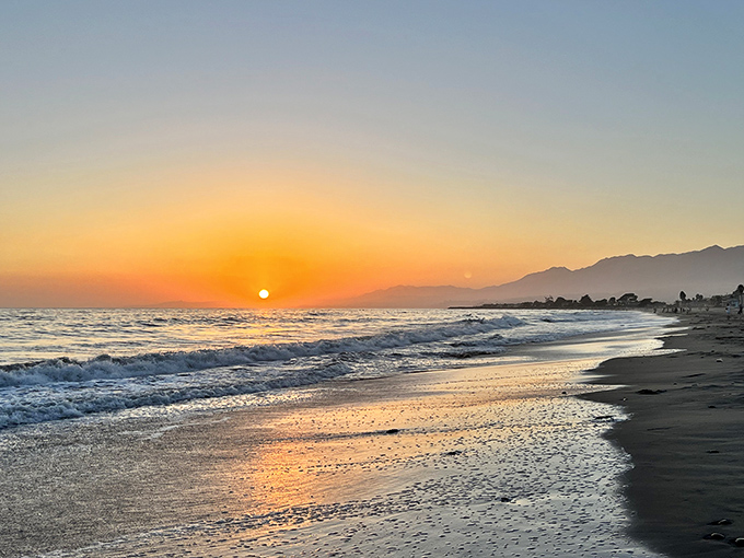 When Mother Nature decides to show off, Carpinteria sunsets steal every scene effortlessly.