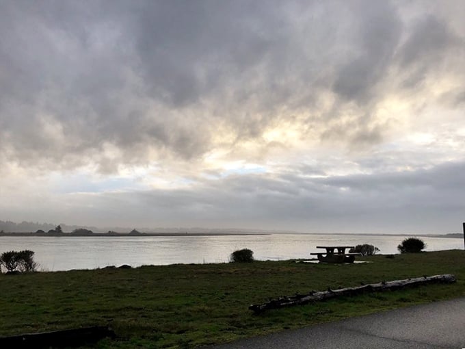 Mother Nature's front-row seats to the greatest show on earth&mdash;where every sunset gets a standing ovation.