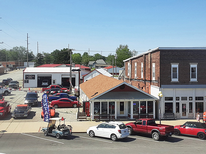 Downtown Casey proves that sometimes the best things come in extra-extra-extra-large packages.