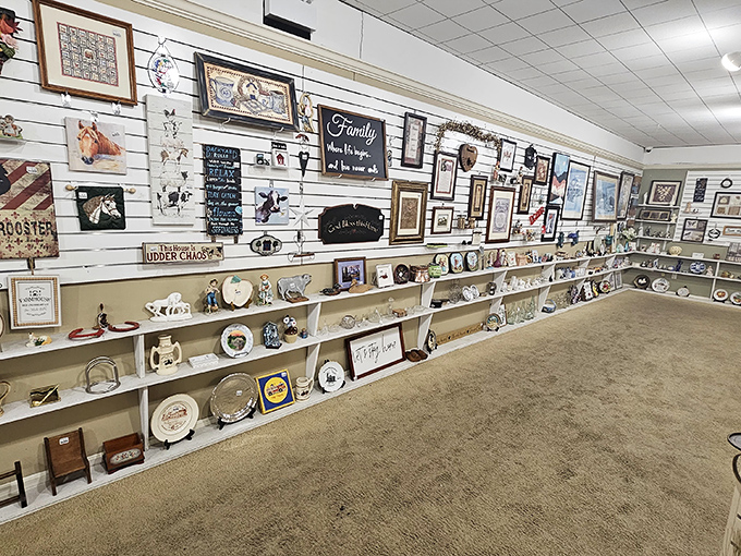 Wall art and home d&eacute;cor that would make HGTV hosts swoon, arranged with the care of a gallery but priced like a garage sale.