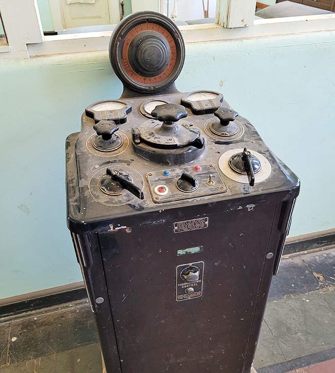 This vintage control panel looks like something from a 1950s sci-fi movie. One wrong button and you're accidentally calling Mars!