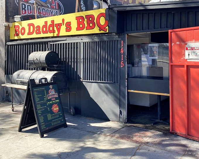 Bo Daddy's modest storefront hides big flavors behind those simple glass doors.