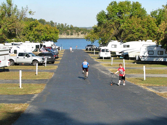 Campbellsville's lakeside campgrounds offer affordable recreation where retirees can fish, boat, and make friends without breaking the bank.