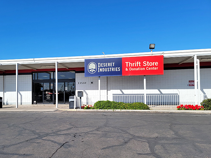 Desert Industries keeps things simple with clean signage and plenty of parking spaces.