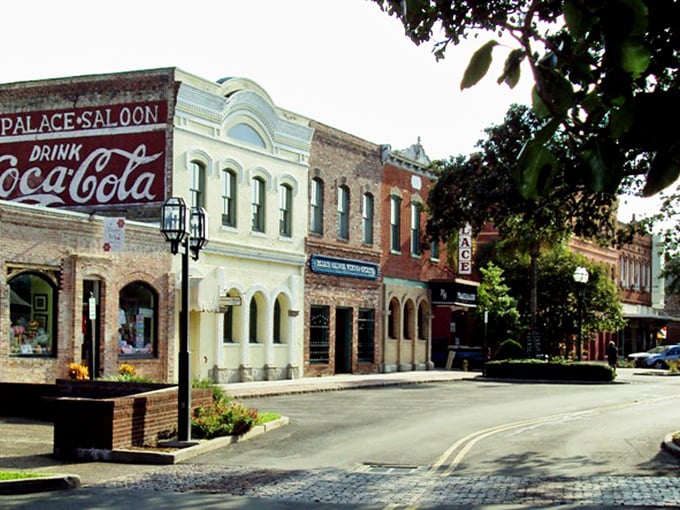 Fernandina Beach's historic district whispers tales of pirates and prosperity along these perfectly preserved nineteenth-century streets.