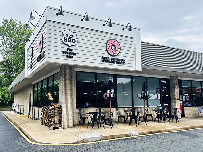 When BBQ and donuts share an address, you know you've found culinary soulmates.