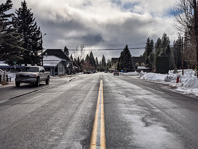 These quiet mountain streets remind us that sometimes the best destinations are the ones tourists haven't discovered yet.