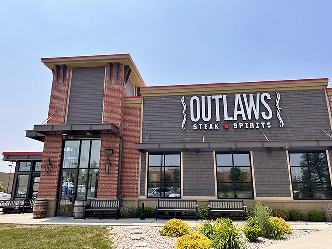 Outlaws may sound wild, but this polished exterior suggests they've tamed the perfect steak recipe.