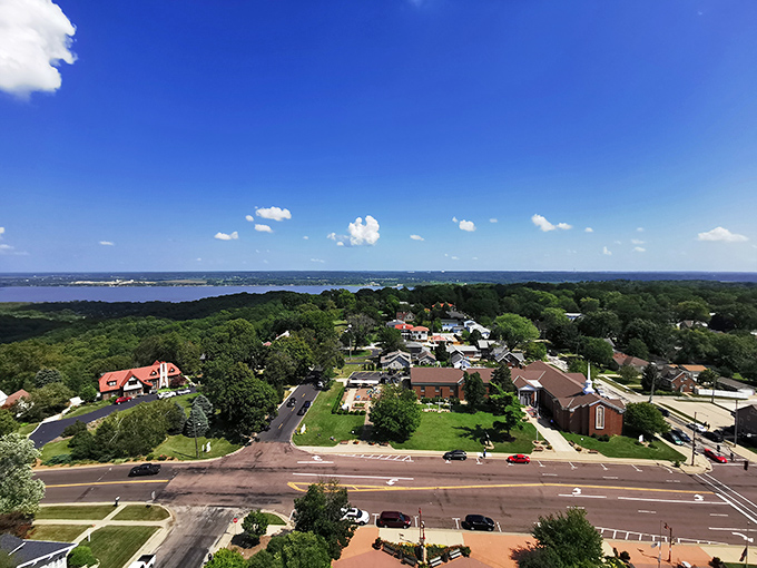Peoria's riverside location offers million-dollar views without the million-dollar price tag - nature's free entertainment at its finest.
