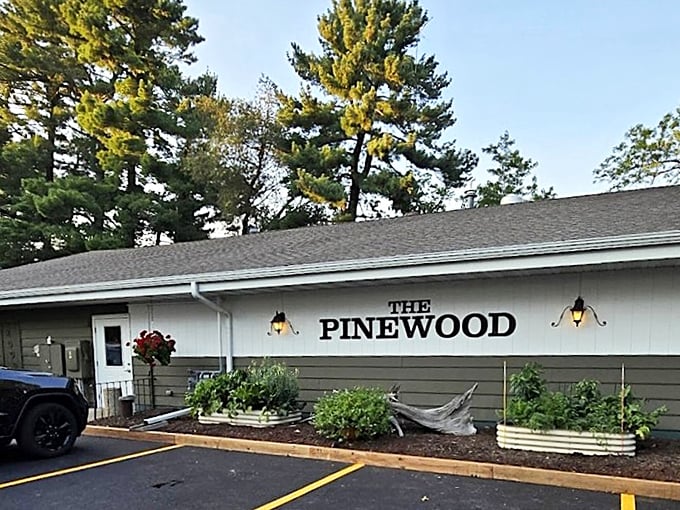 Simple on the outside, spectacular on the inside&mdash;The Pinewood proves that great steaks don't need fancy facades.