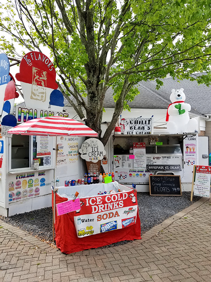Ice cream trucks and vintage finds create the perfect "summer day meets treasure hunt" combination.