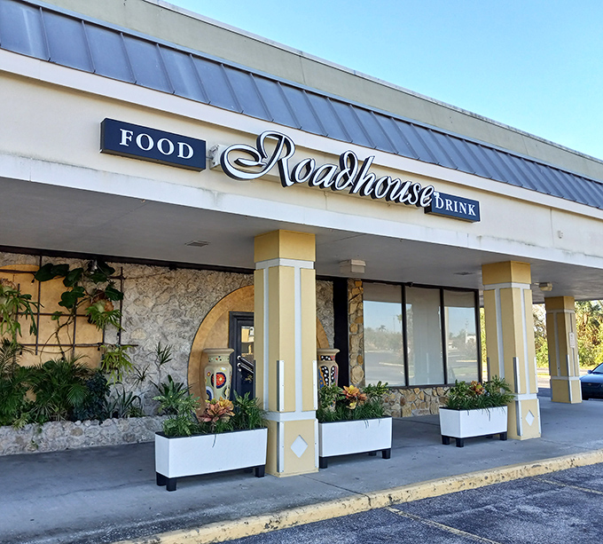 Roadhouse Cafe's stone and stucco exterior says "we're fancy-casual"&mdash;the culinary equivalent of wearing your good flip-flops to dinner.